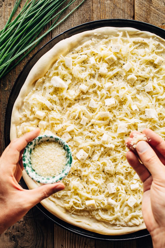The Creamiest Alfredo Pizza Recipe - Kitchen Konfidence