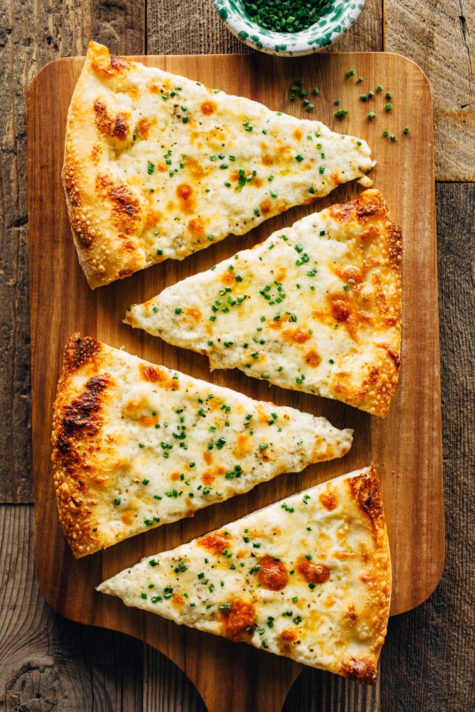 The Creamiest Alfredo Pizza Recipe - Kitchen Konfidence